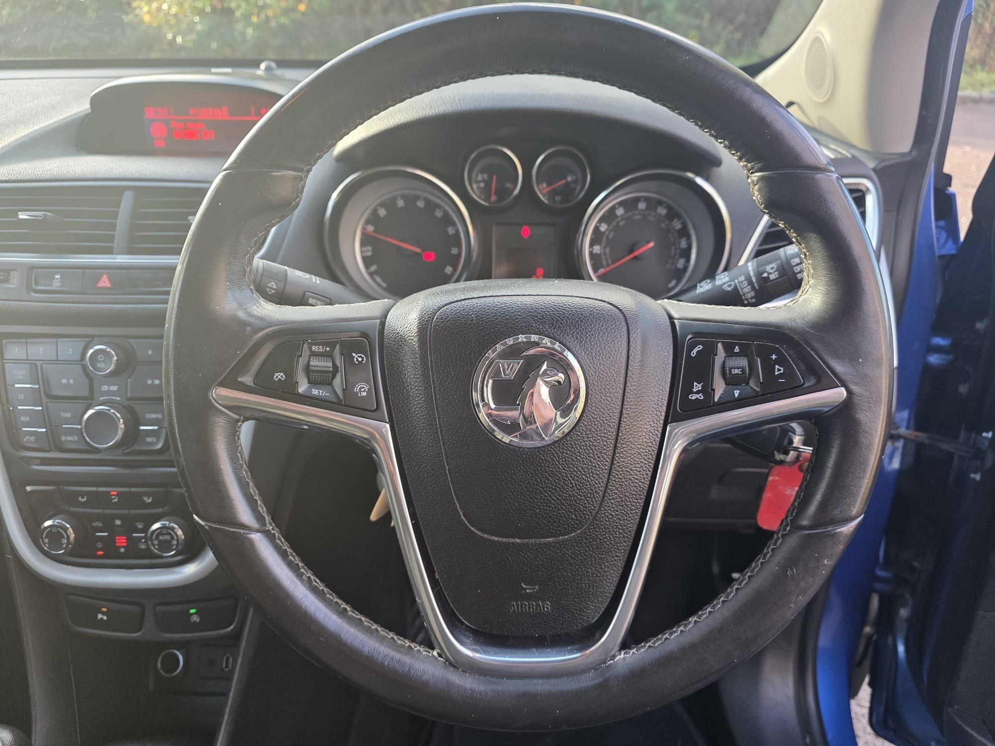 Sold 2015 Vauxhall Mokka 1.6i Exclusiv SUV 5dr Petrol Manual 2WD Euro 6 ...